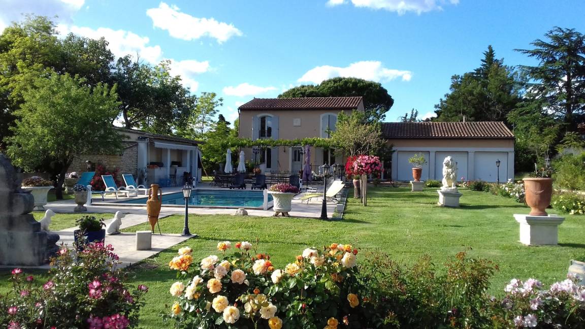180 M² Villa ∙ 6 Chambres ∙ 12 Personnes - Vaucluse