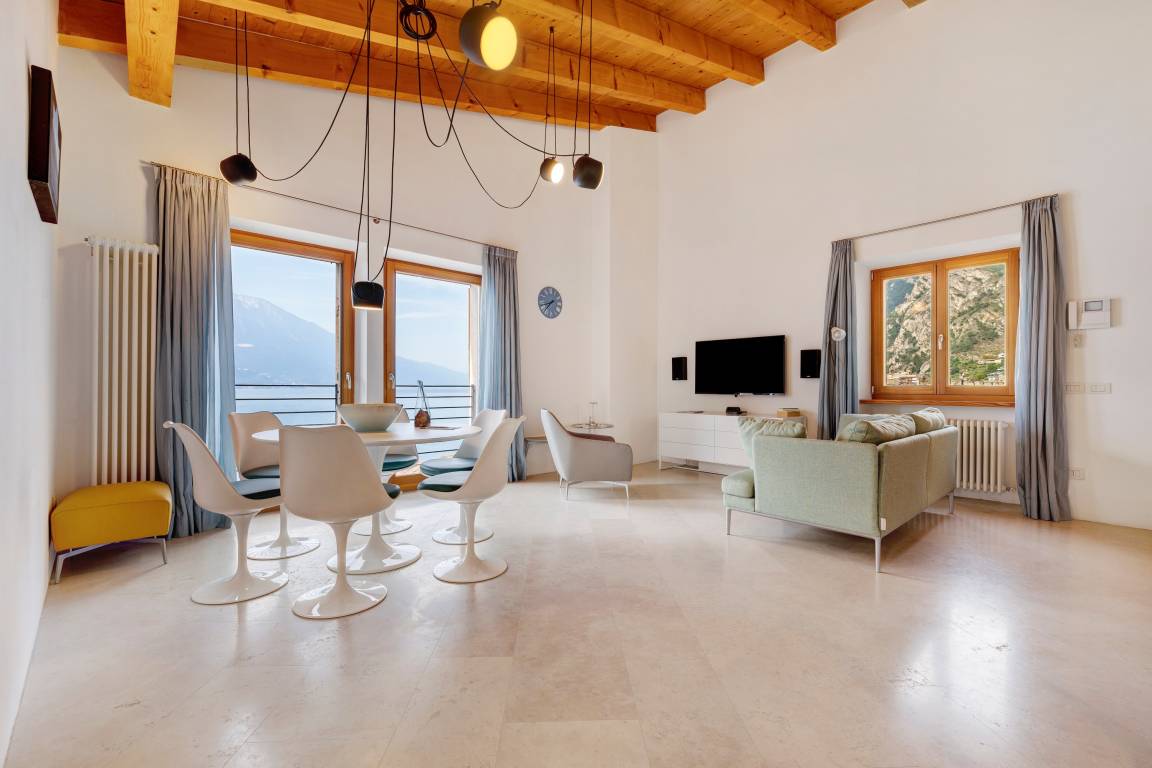 110 M² Appartement ∙ 2 Chambres ∙ 2 Personnes - Limone Sul Garda