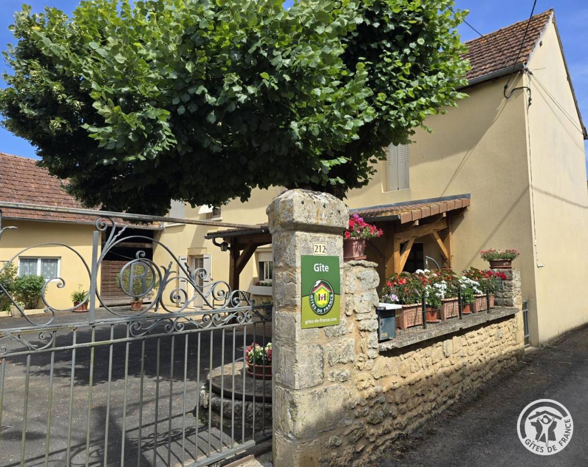 130 M² Gîte ∙ 4 Chambres ∙ 7 Personnes - Dordogne
