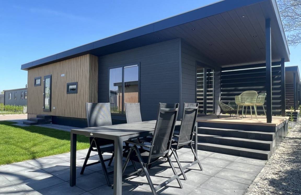51 M² Chalet ∙ 2 Slaapkamers ∙ 4 Gasten - Zierikzee