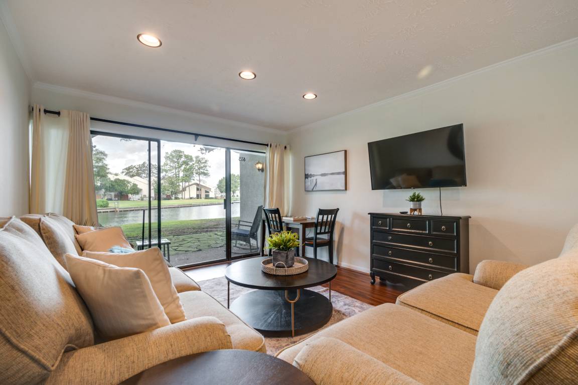 62 M² Apartment ∙ 1 Bedroom ∙ 5 Guests - Conroe, TX