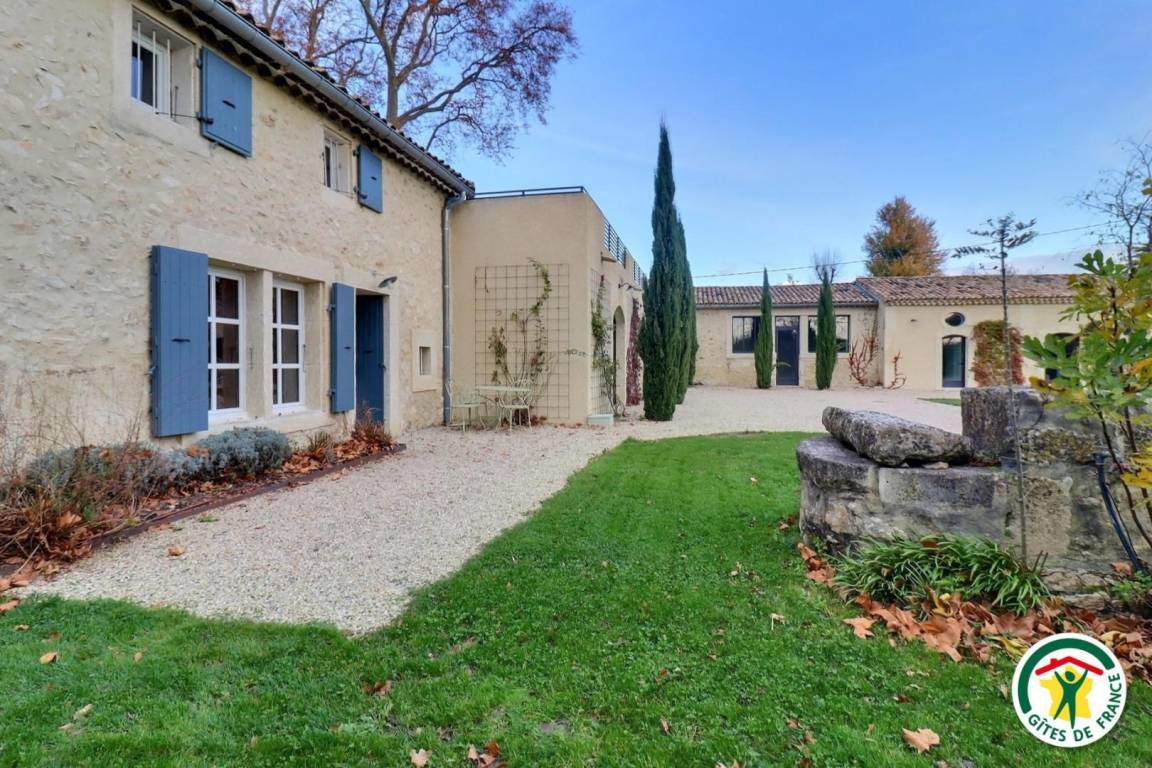 Gîte ∙ 3 Chambres ∙ 6 Personnes - Bourg-Saint-Andéol