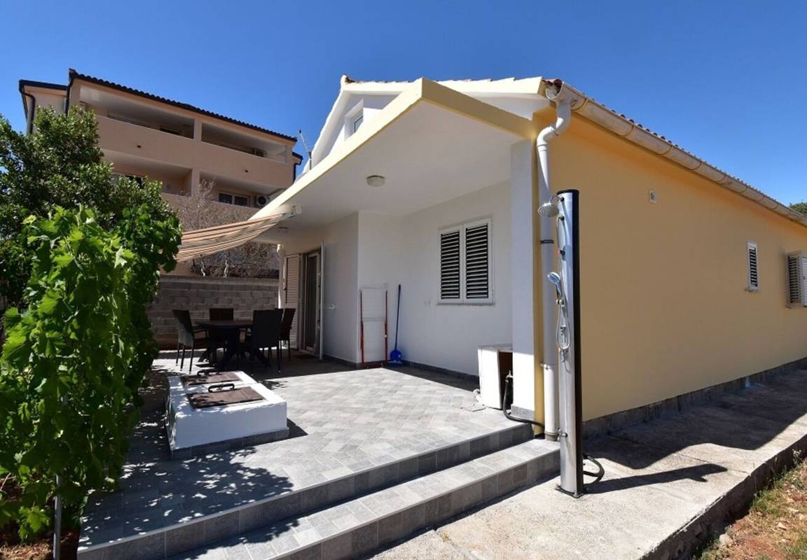 Ferienhaus ∙ 2 Schlafzimmer ∙ 5 Gäste - Vir