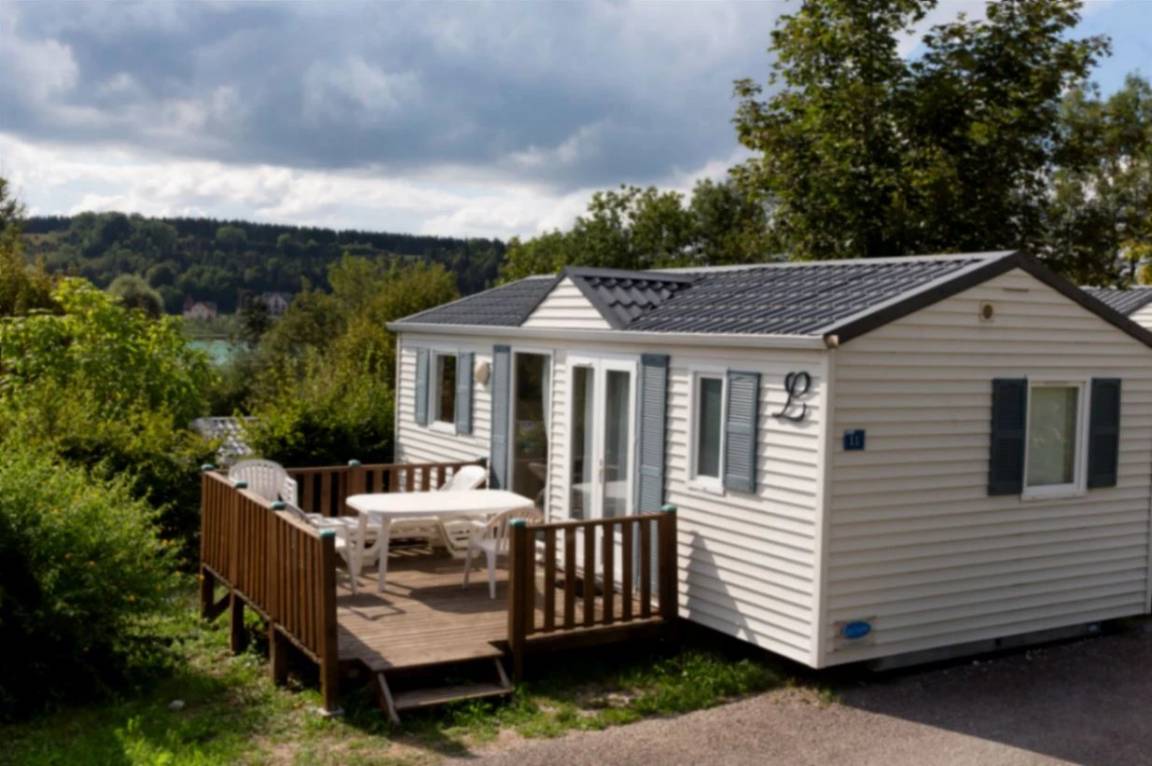 22 M² Camping ∙ 2 Chambres ∙ 4 Personnes - Clairvaux-les-Lacs