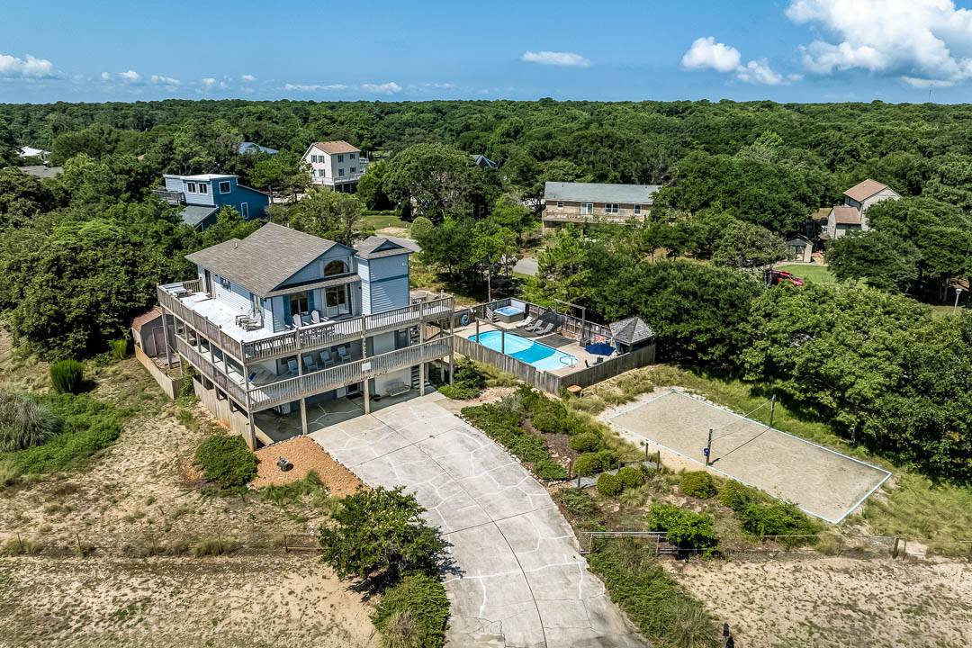 House ∙ 4 Bedrooms ∙ 12 Guests - Kitty Hawk, NC