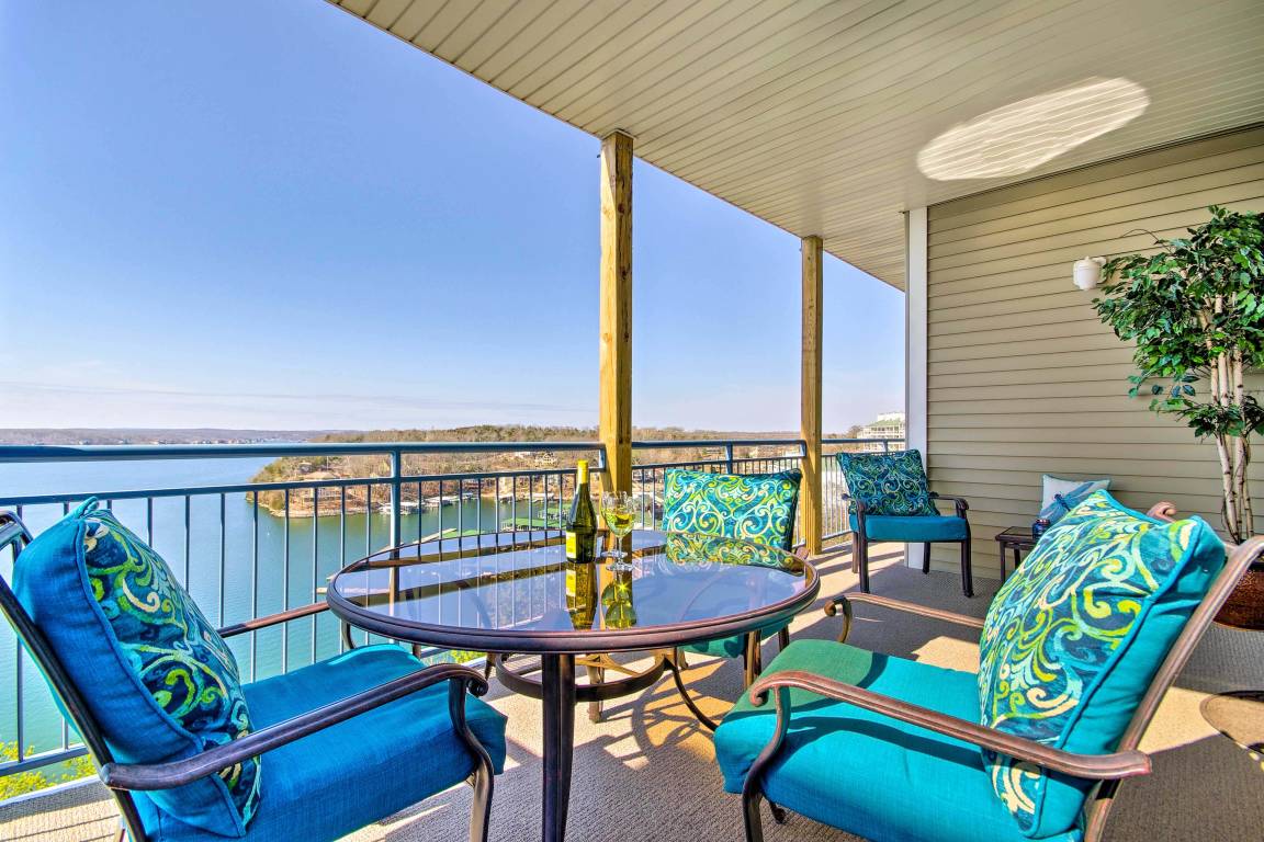 141 M² Apartment ∙ 3 Bedrooms ∙ 6 Guests - Lake Ozark, MO