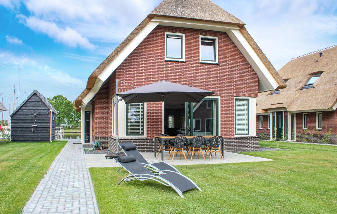200 M² Huis ∙ 3 Slaapkamers ∙ 6 Gasten - Lemmer
