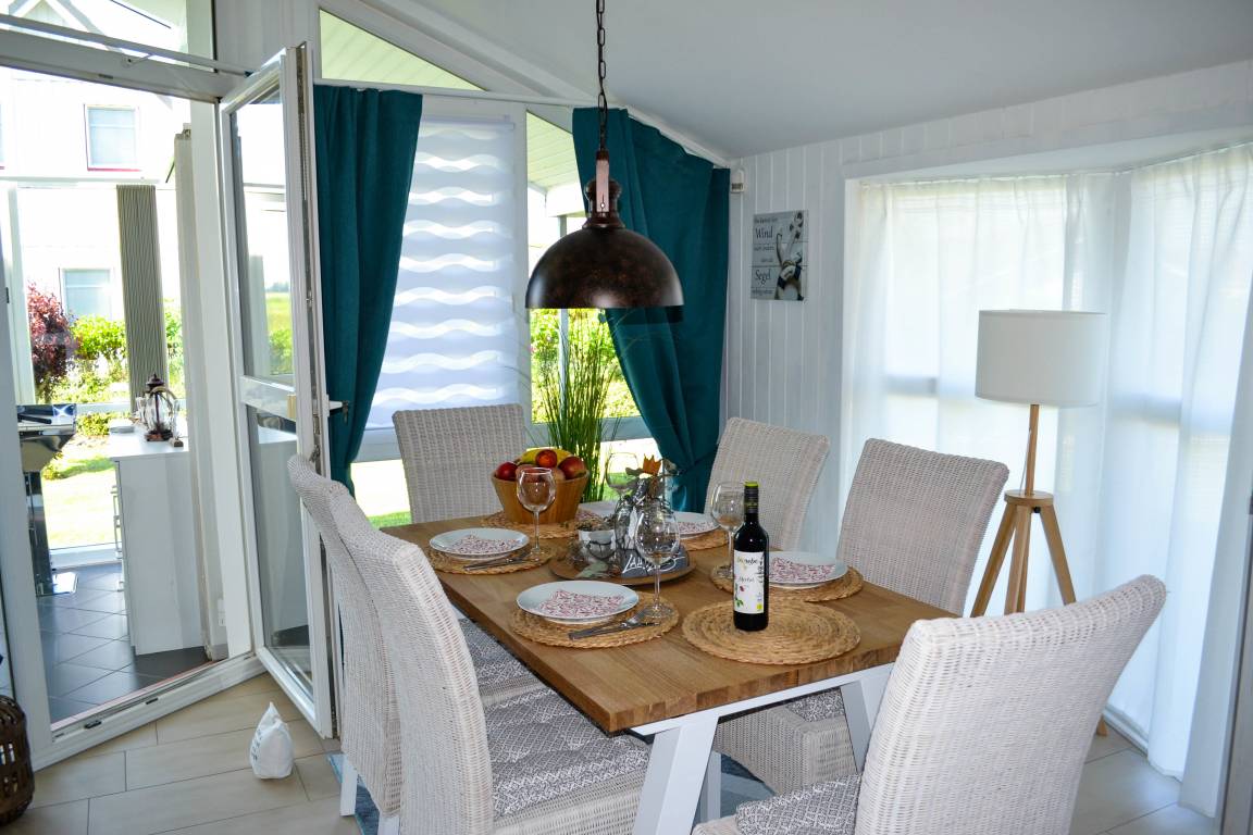 65 M² Ferienhaus ∙ 2 Schlafzimmer ∙ 4 Gäste - Wesselburenerkoog