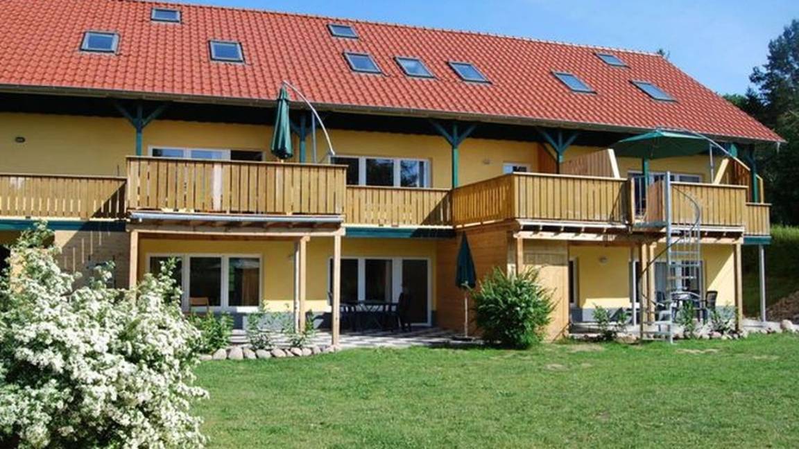 100 M² Ferienwohnung ∙ 3 Schlafzimmer ∙ 6 Gäste - Malchow