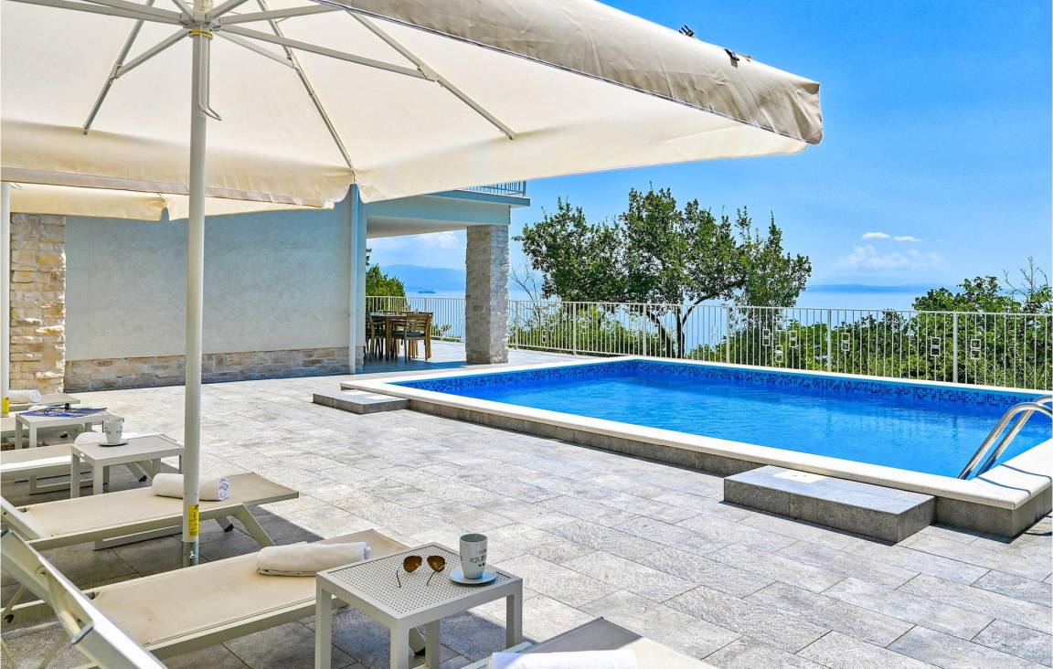 150 M² Maison De Vacances ∙ 4 Chambres ∙ 8 Personnes - Opatija