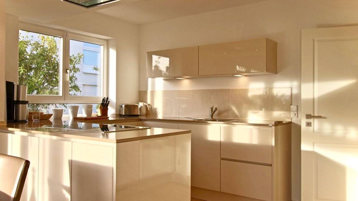 129 M² Ferienwohnung ∙ 3 Schlafzimmer ∙ 6 Gäste - Konstanz