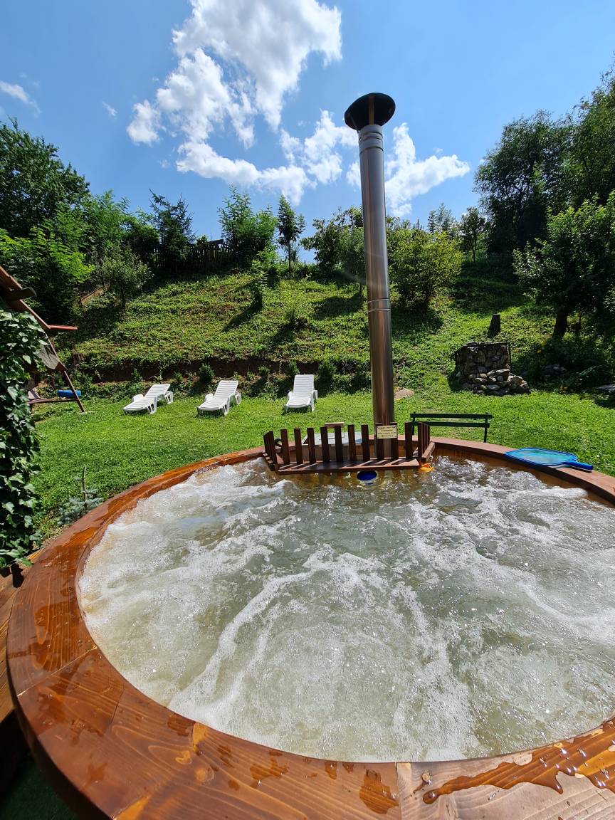 120 M² House ∙ 2 Bedrooms ∙ 10 Guests - Rimetea