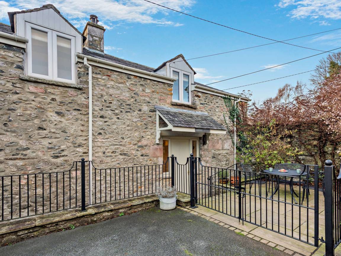 Cottage ∙ 2 Bedrooms ∙ 4 Guests - Kirkby Lonsdale