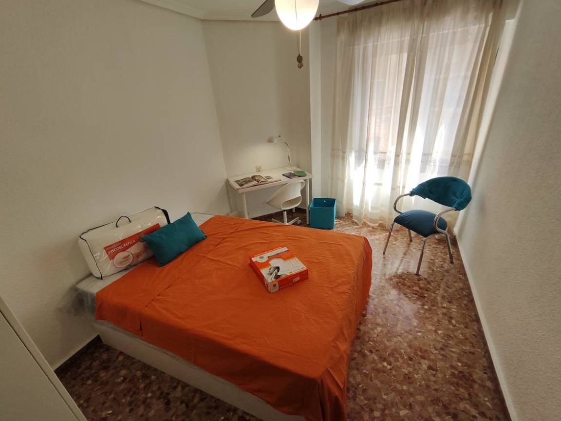 120 M² Habitación Privada ∙ 1 Habitación ∙ 1 Huésped - Murcia
