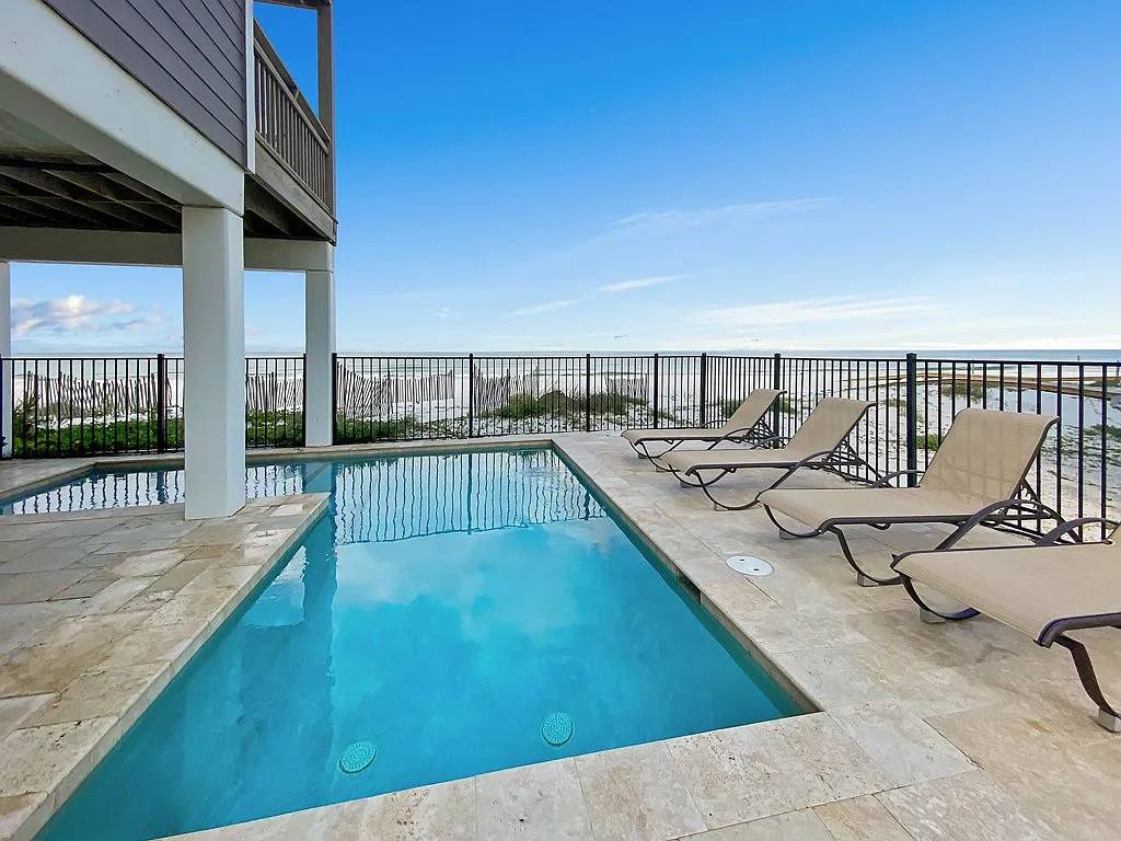 287 M² House ∙ 4 Bedrooms ∙ 11 Guests - Cape San Blas, FL
