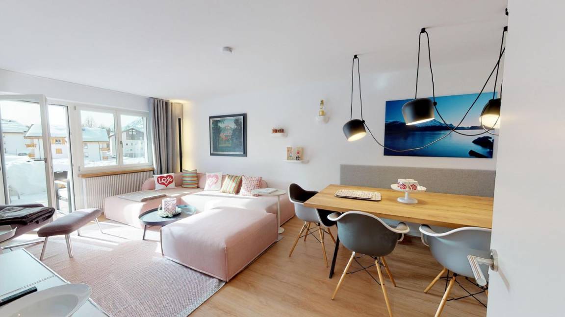 90 M² Appartement ∙ 2 Chambres ∙ 2 Personnes - Silvaplana