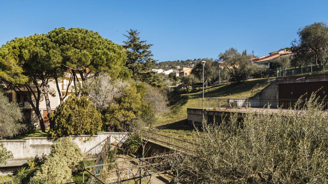 90 M² Apartment ∙ 2 Bedrooms ∙ 6 Guests - Andora