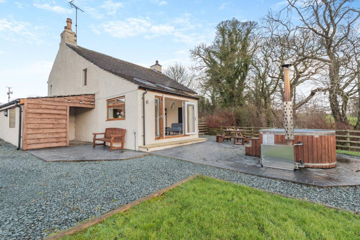 Cottage ∙ 3 Bedrooms ∙ 6 Guests - Keswick