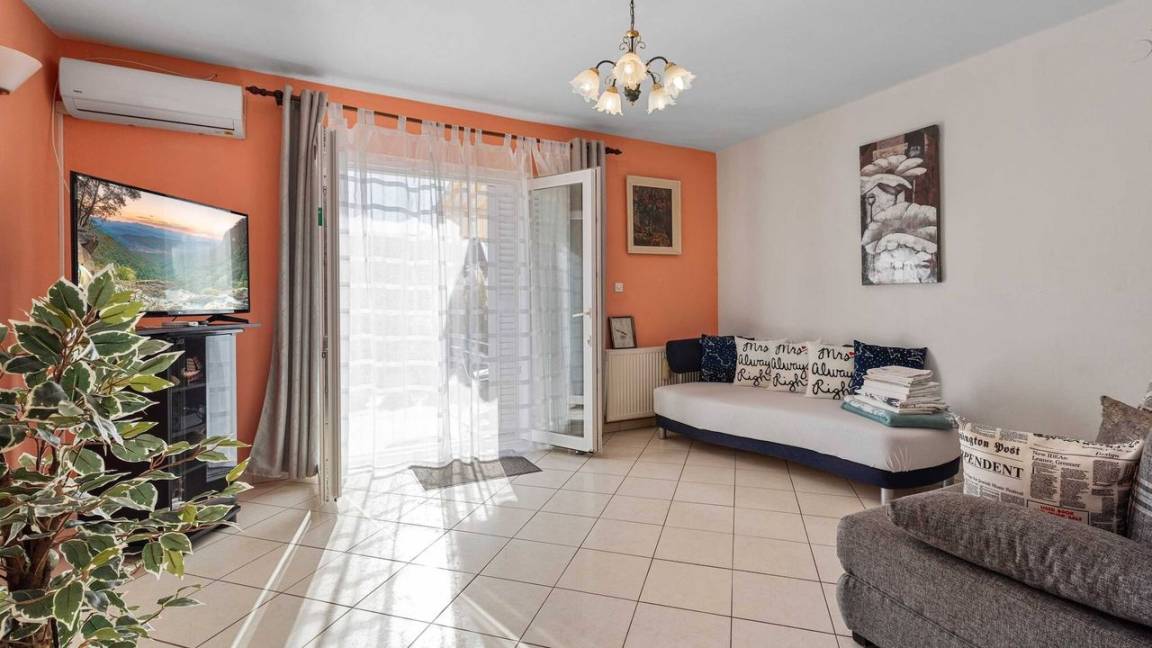 90 M² Apartment ∙ 2 Bedrooms ∙ 6 Guests - Šibenik, Croatie