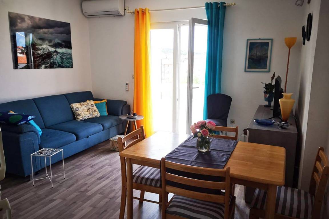 35 M² Ferienwohnung ∙ 1 Schlafzimmer ∙ 2 Gäste - Murter