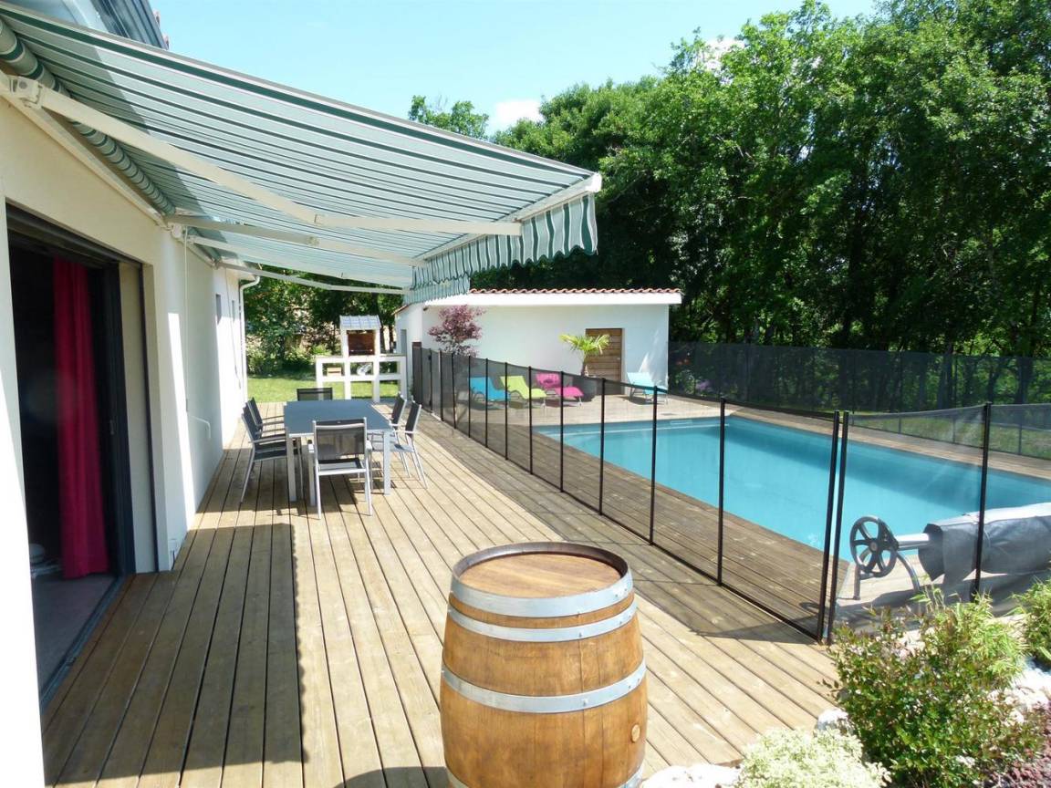 135 M² Gîte ∙ 4 Chambres ∙ 9 Personnes - Lot