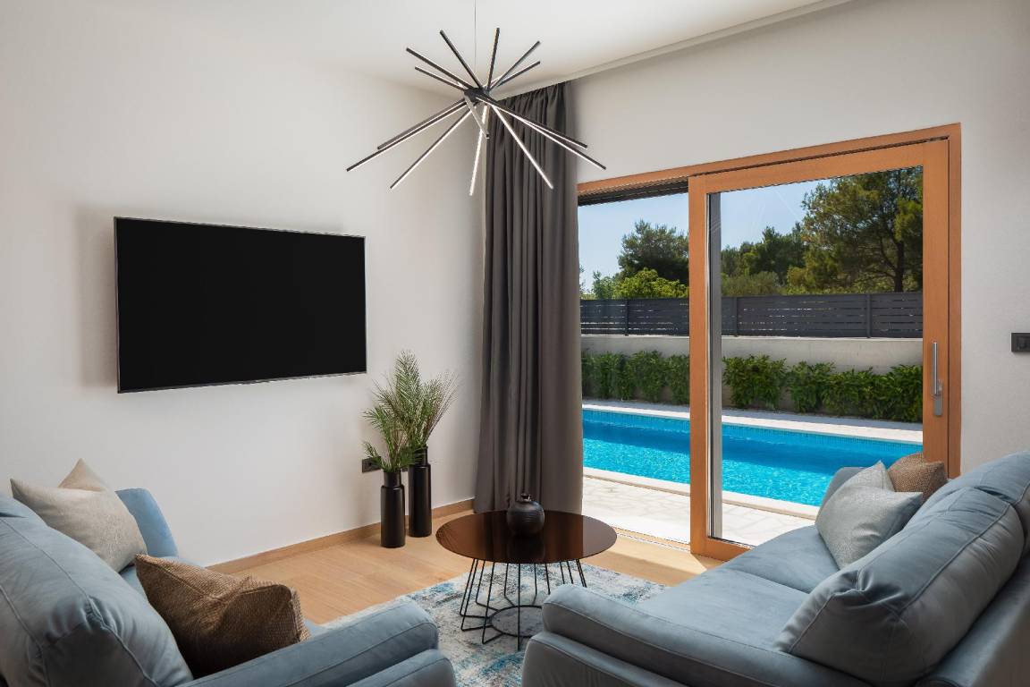 250 M² Ferienhaus ∙ 4 Schlafzimmer ∙ 10 Gäste - Vodice