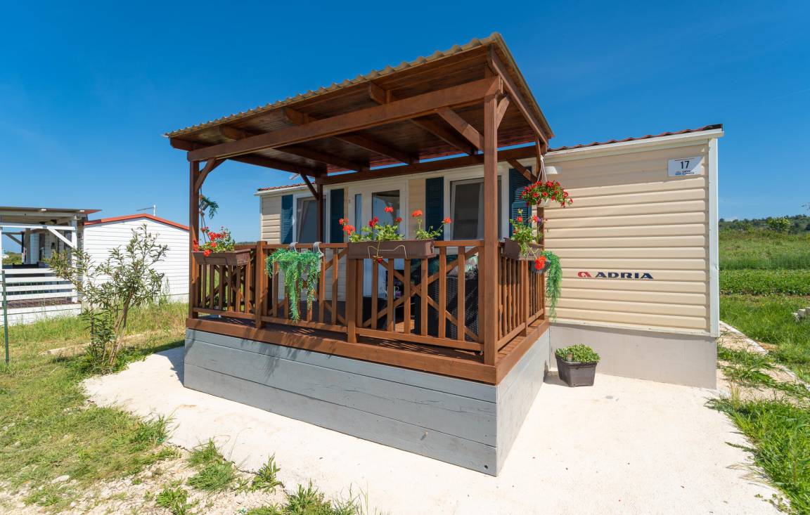 32 M² Camping-unterkunft ∙ 2 Schlafzimmer ∙ 4 Gäste - Zadar