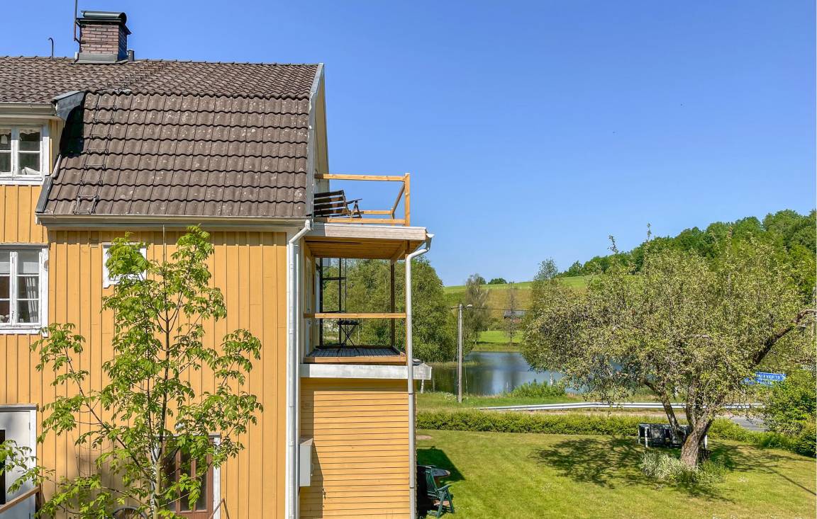 70 M² Lägenhet ∙ 2 Sovrum ∙ 6 Gäster - Smålandsstenar