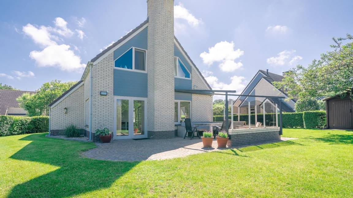 140 M² Ferienhaus ∙ 2 Schlafzimmer ∙ 4 Gäste - De Koog