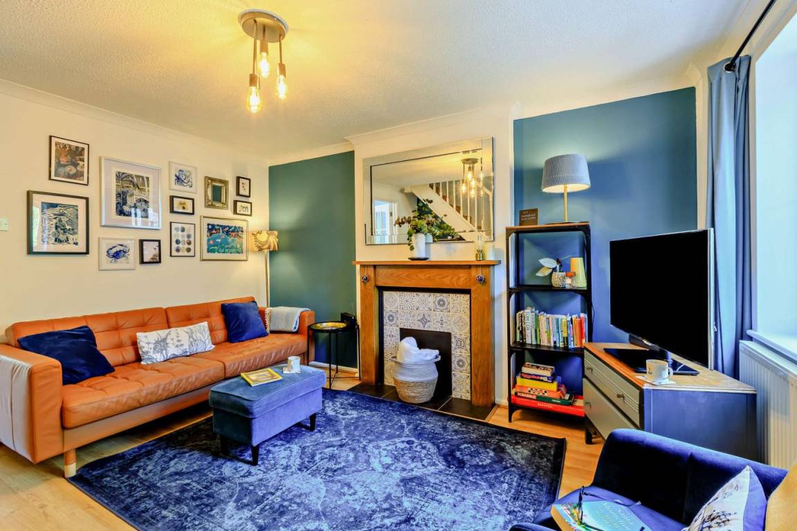 Cottage ∙ 2 Bedrooms ∙ 4 Guests - Beer