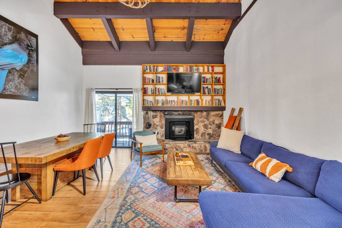 93 M² Condo ∙ 2 Bedrooms ∙ 6 Guests - Carson City, NV