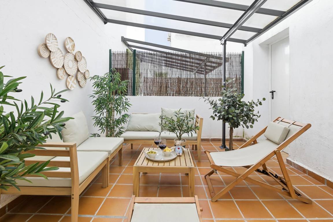 65 M² Apartamento ∙ 2 Habitaciones ∙ 4 Huéspedes - Valencia