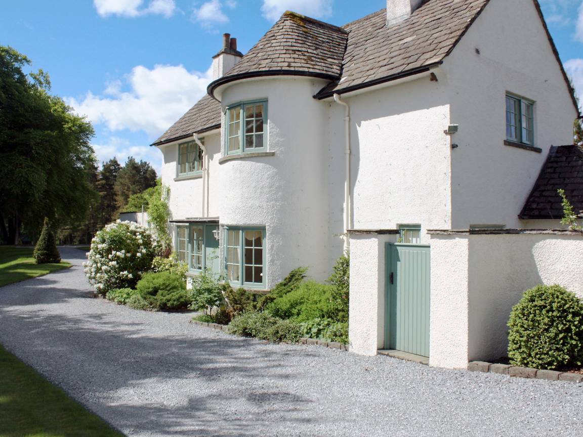 Cottage ∙ 2 Bedrooms ∙ 4 Guests - Dunkeld, UK