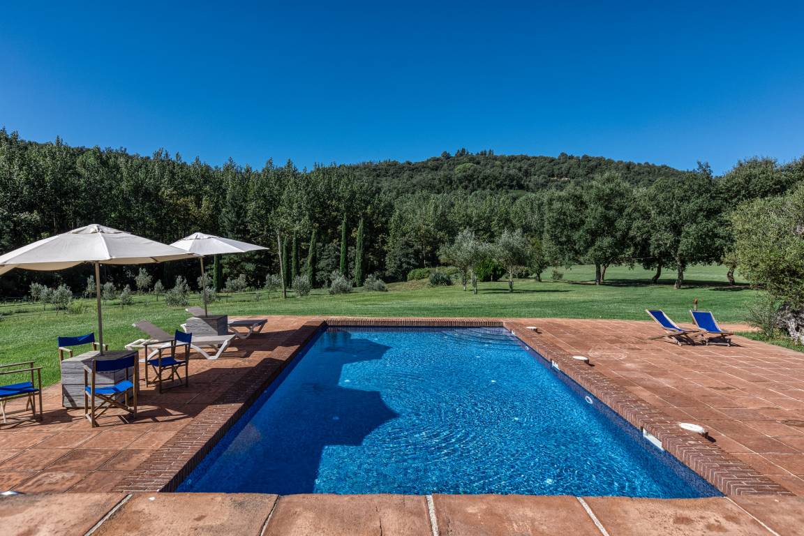 600 M² Villa ∙ 9 Chambres ∙ 18 Personnes - Gualba
