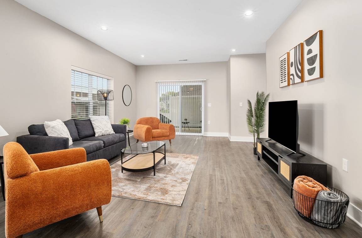 125 M² Apartment ∙ 2 Bedrooms ∙ 6 Guests - Wyoming, MI