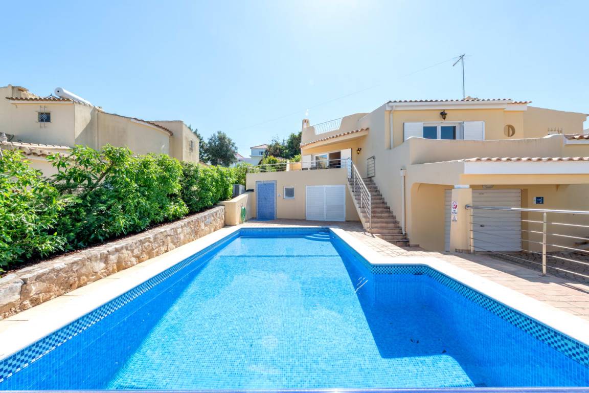 225 M² Villa ∙ 4 Bedrooms ∙ 8 Guests - Albufeira