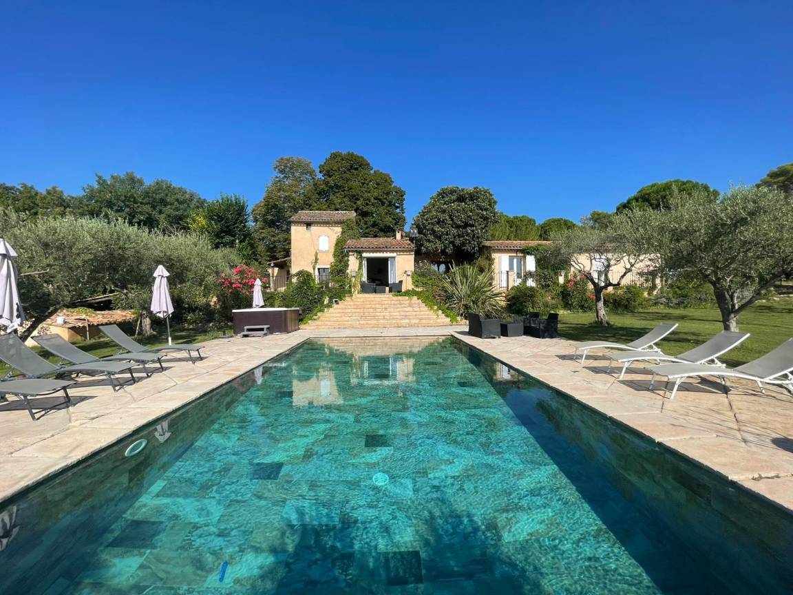 Villa ∙ 4 Chambres ∙ 8 Personnes - Brignoles