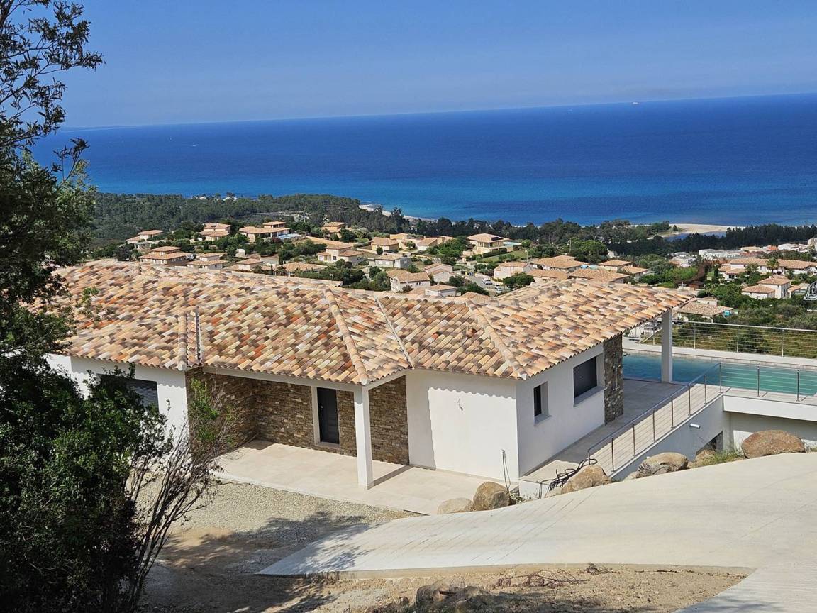 290 M² Villa ∙ 5 Habitaciones ∙ 10 Huéspedes - Solenzara