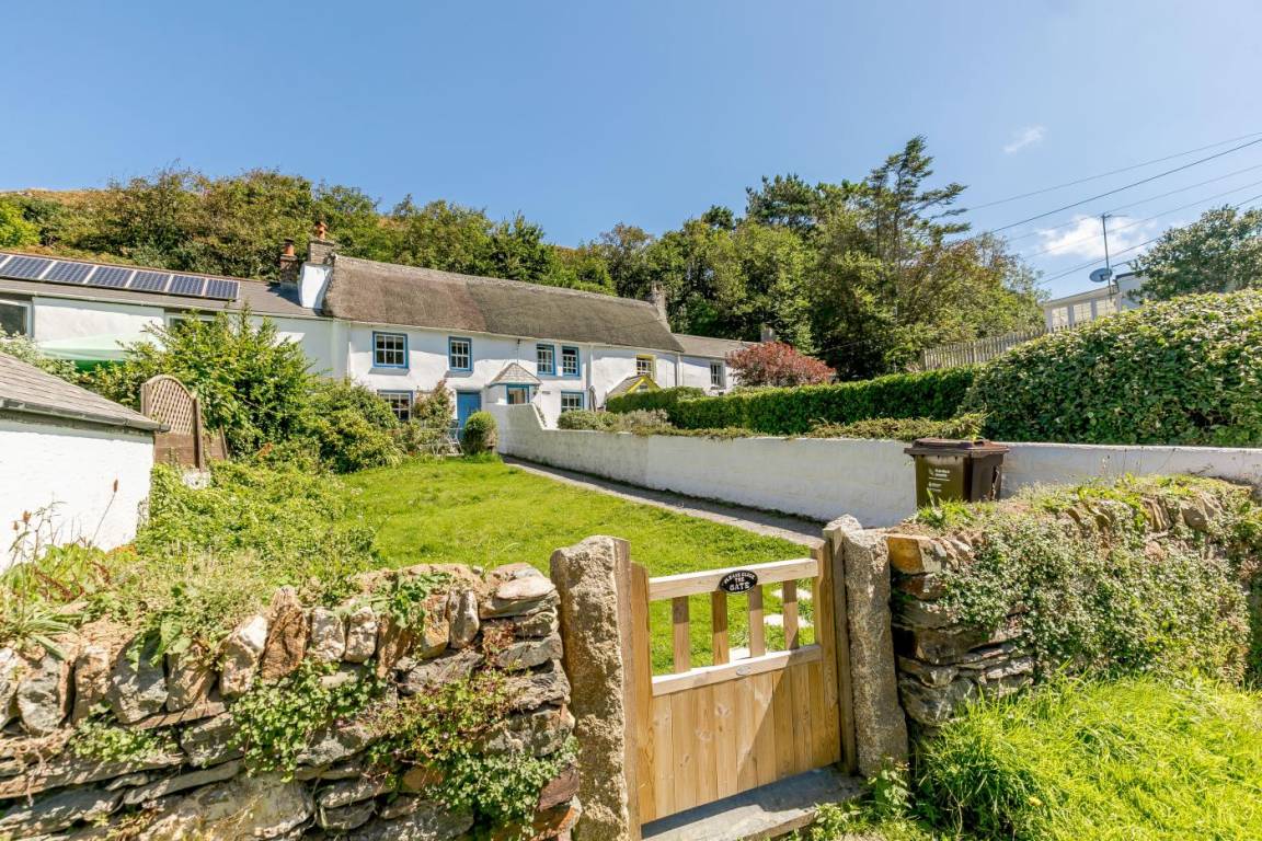 Cottage ∙ 2 Bedrooms ∙ 4 Guests - Perranporth