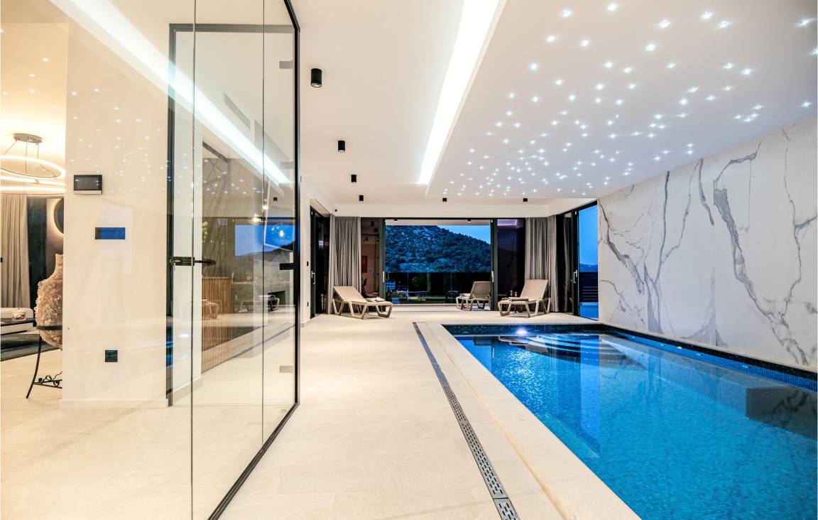 378 M² Ferienhaus ∙ 4 Schlafzimmer ∙ 8 Gäste - Sevid