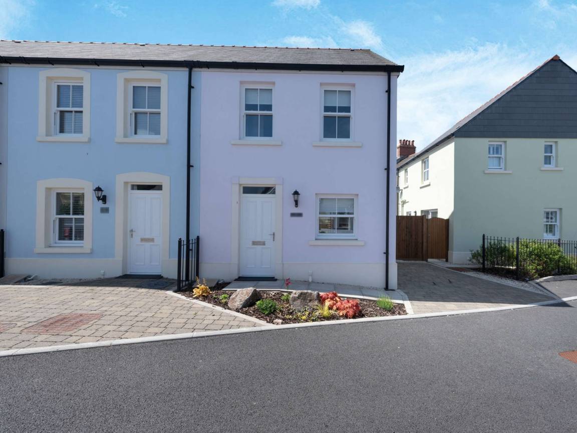 Cottage ∙ 2 Bedrooms ∙ 4 Guests - Tenby