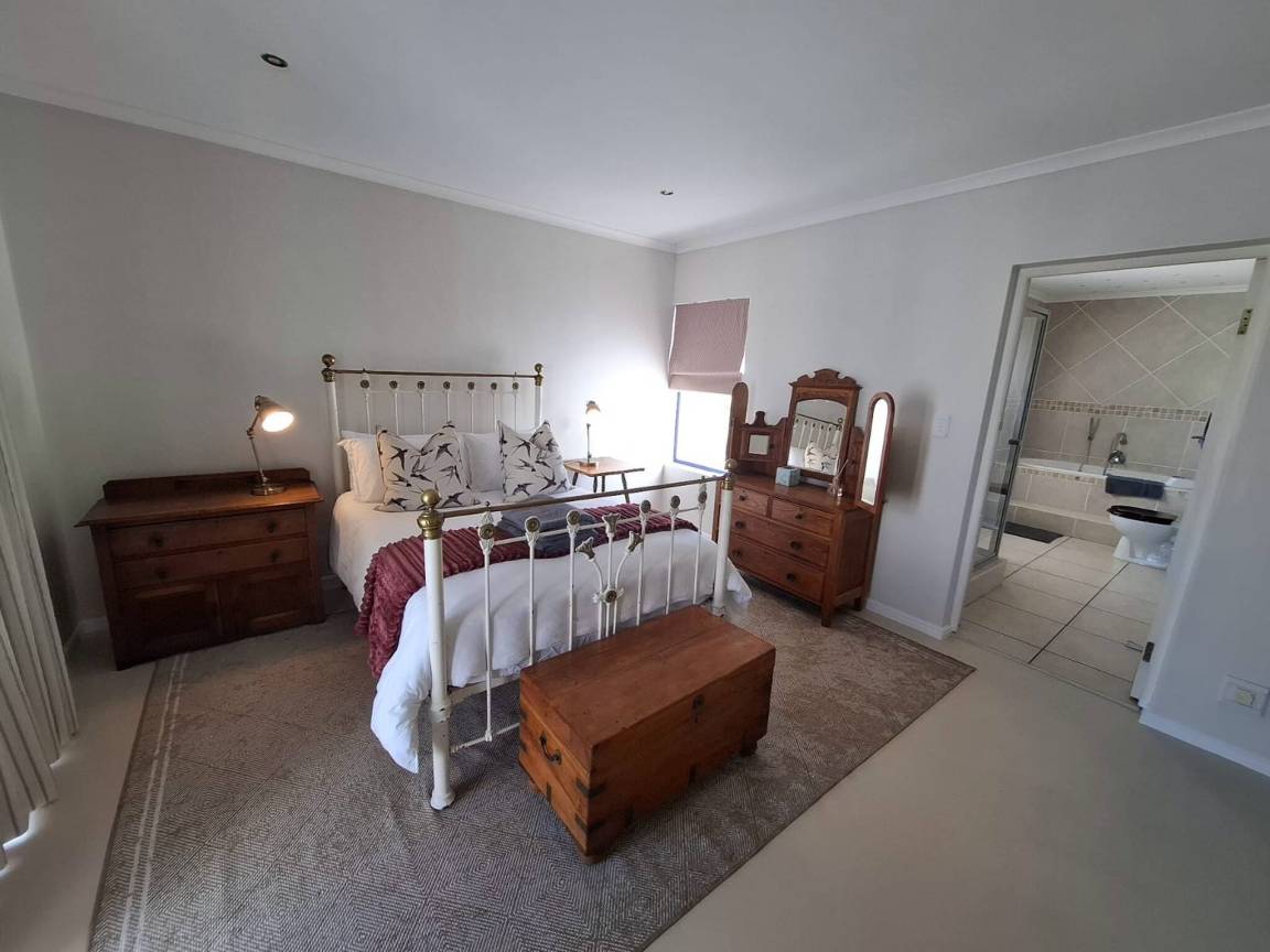 200 M² House ∙ 4 Bedrooms ∙ 8 Guests - Langebaan