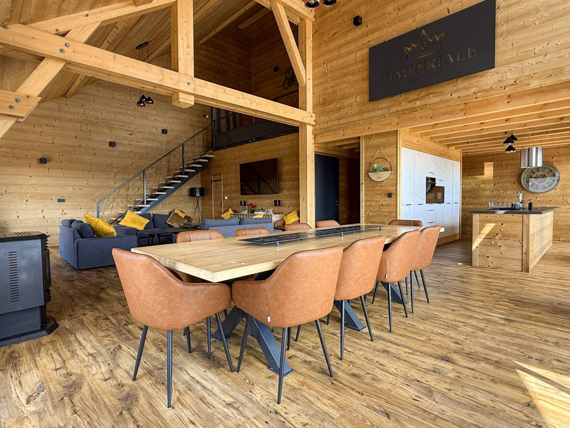 350 M² Chalet ∙ 5 Chambres ∙ 14 Personnes - Lac Chambon