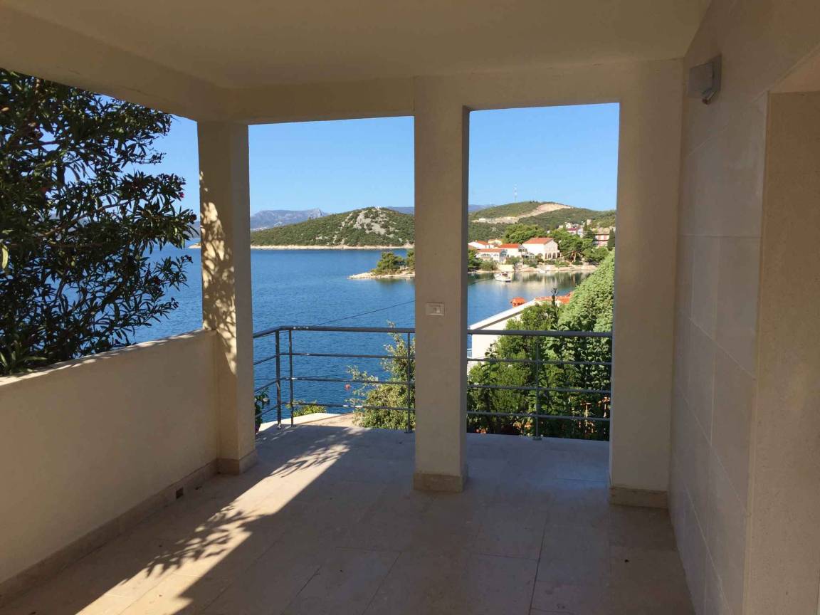 40 M² Ferienwohnung ∙ 2 Schlafzimmer ∙ 4 Gäste - Neum