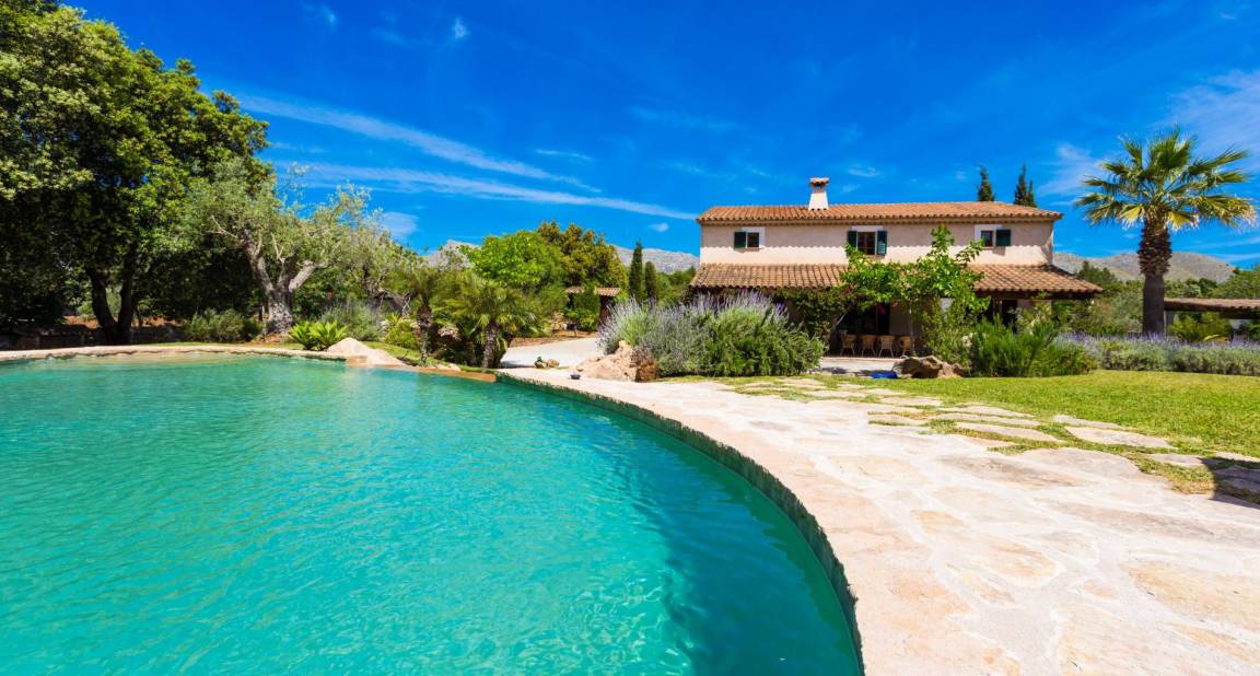 450 M² Finca ∙ 6 Bedrooms ∙ 12 Guests - Pollença