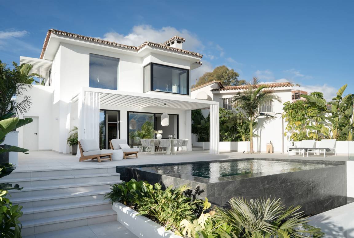 201 M² Villa ∙ 5 Slaapkamers ∙ 10 Gasten - Puerto Banús