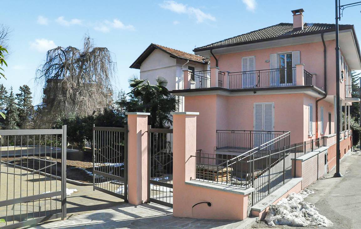 100 M² Appartement ∙ 3 Chambres ∙ 6 Personnes - Stresa
