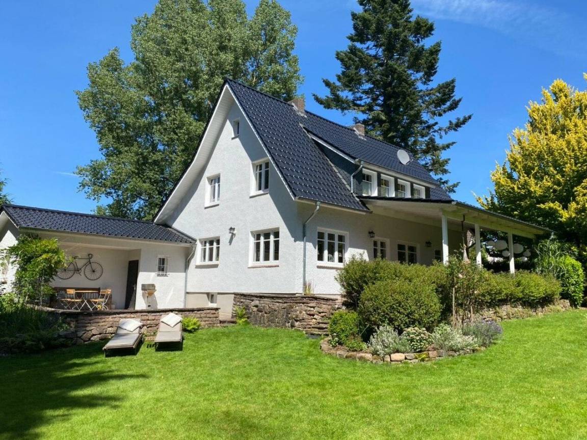 150 M² Ferienhaus ∙ 4 Schlafzimmer ∙ 8 Gäste - Holzminden