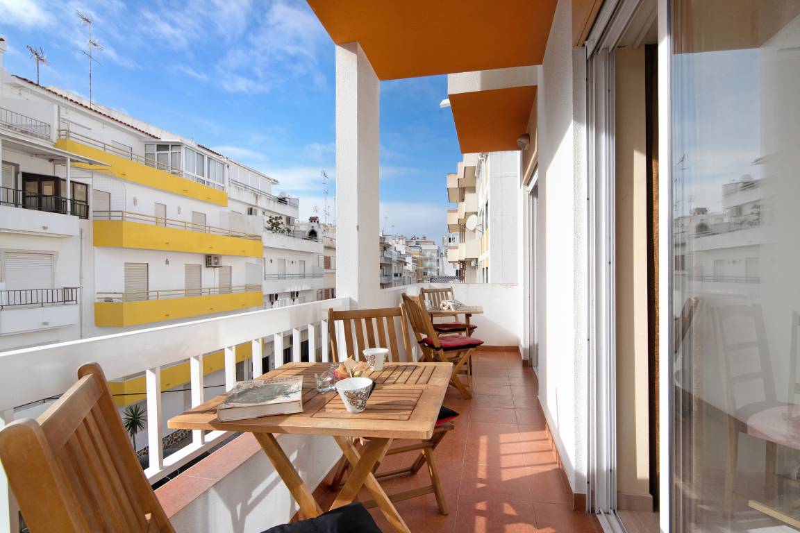 80 M² Apartamento ∙ 2 Habitaciones ∙ 5 Huéspedes - Ayamonte