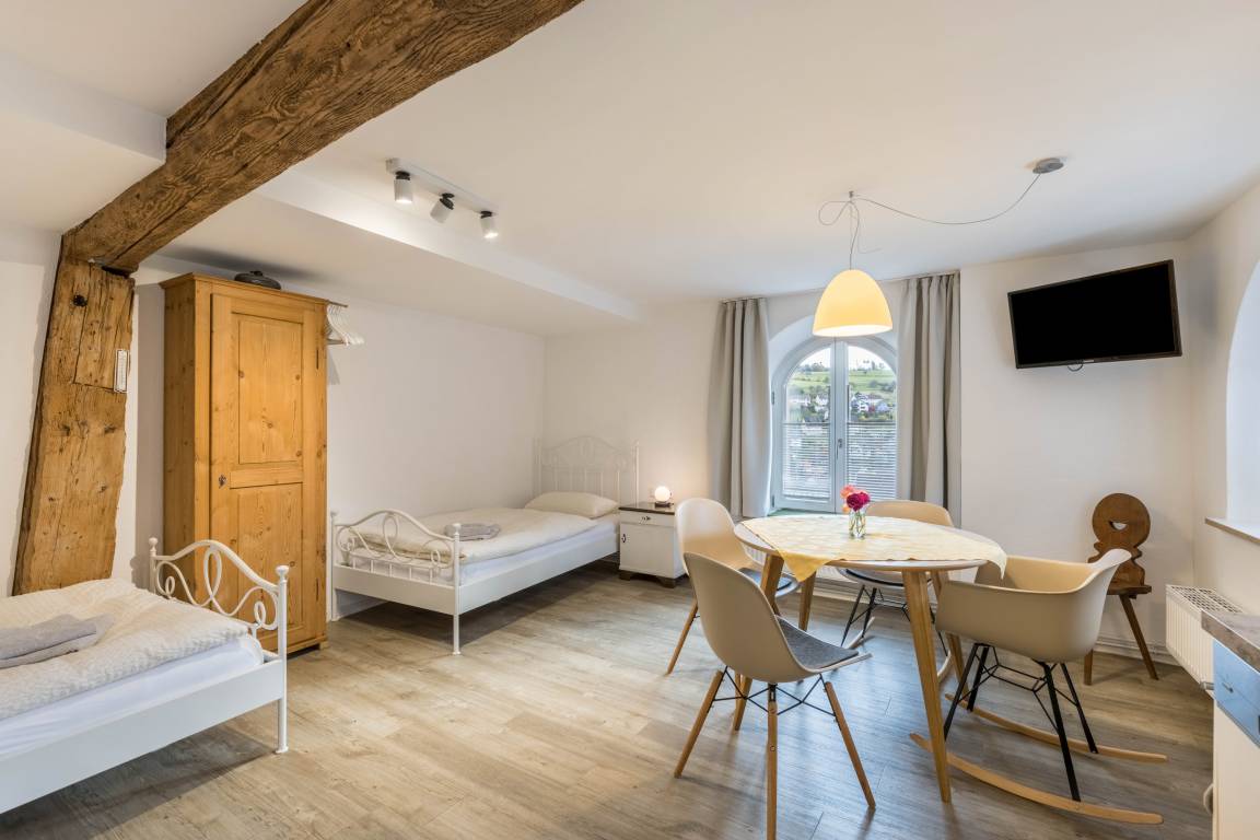 32 M² Ferienwohnung ∙ 1 Schlafzimmer ∙ 2 Gäste - Altensteig